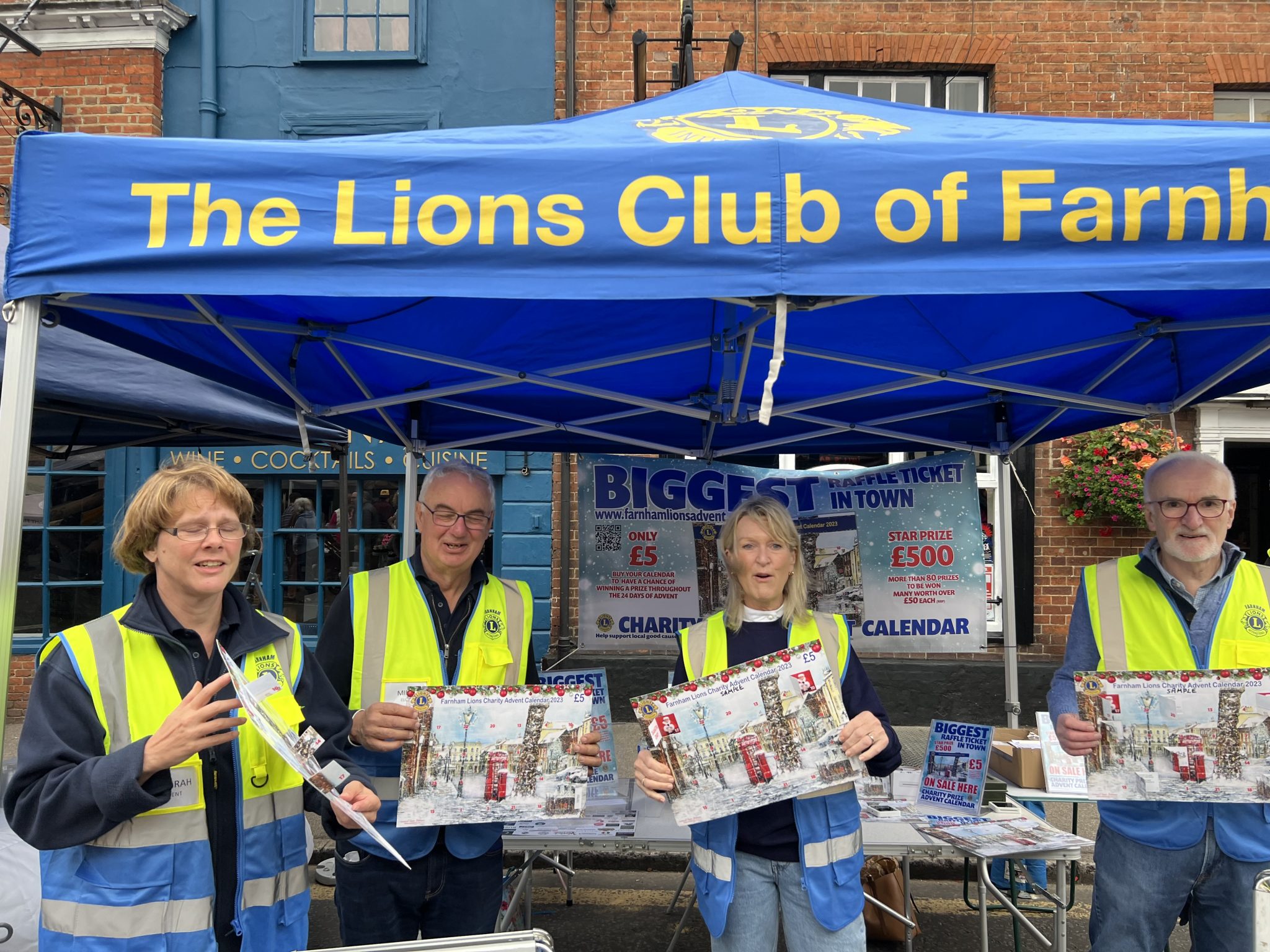 Advent Calendar 2023 launched at the Farnham Food Fair – Farnham Lions